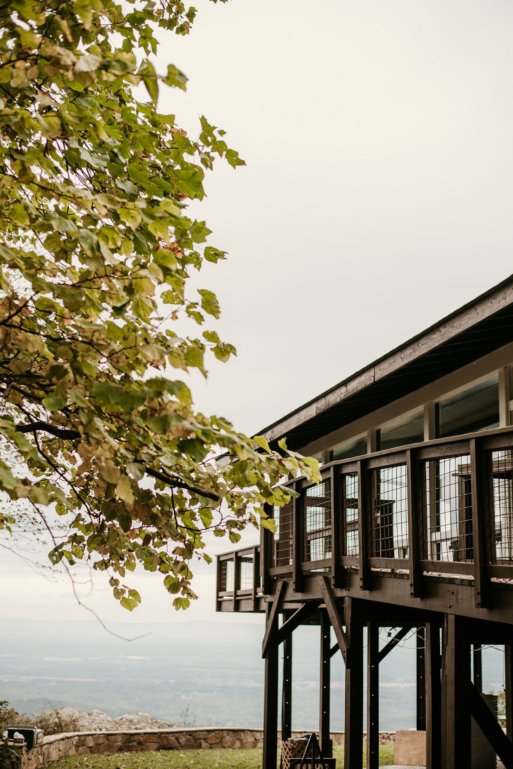 Blue Mountain Lodge Wedding: Matt + Heather - V&V Wedding Planning